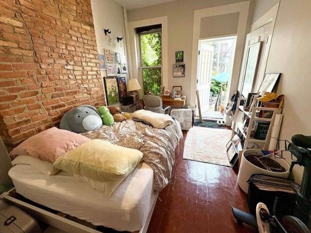 Sunny South Slope Room in Lovely 2BR with Private