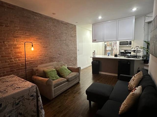 Sunny small room, Morningside Heights, Sept 1