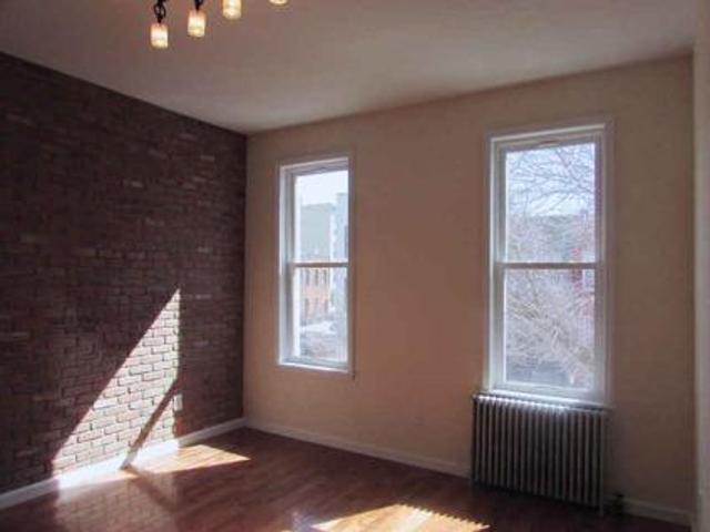 Sunny, Spacious and Renovated 2 Bedroom in Bushwick NO FEE!