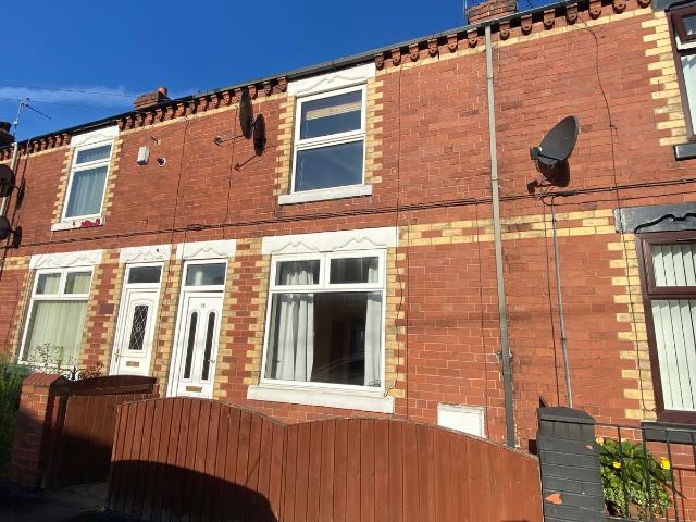 Sunnymede Terrace, Doncaster DN6, 2 bed property to rent, £700 pcm | PrimeLocation