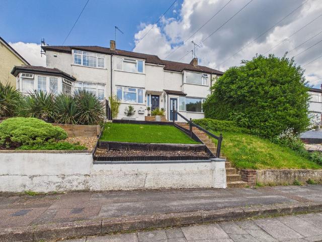 Sunnyhill Road, Hemel Hempstead HP1, 2 bed terraced house to rent, £1,900 pcm | PrimeLocation