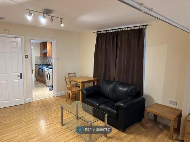 Sunnyhill Road, London SW16, 1 bed flat to rent, £1,400 pcm | PrimeLocation