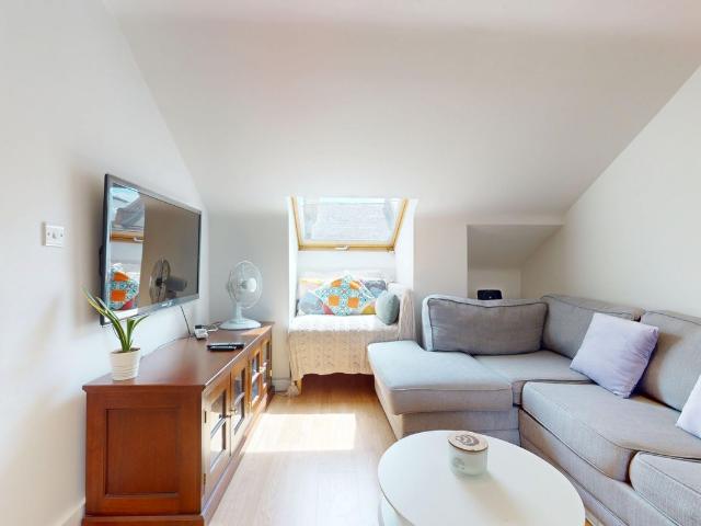 Sunnyhill Road, London SW16, 1 bed flat to rent, £2,200 pcm | PrimeLocation