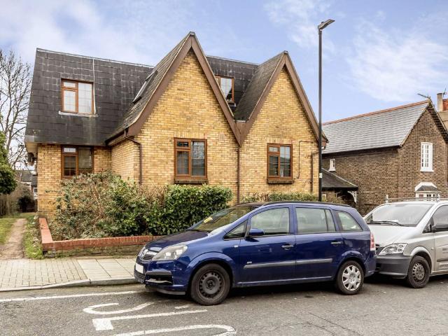 Sunnyhill Road, Streatham SW16, 2 bed flat to rent, £1,950 pcm | PrimeLocation