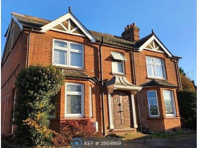 Sunnyside, Chalfont St Giles HP8, Studio to rent, £950 pcm | PrimeLocation