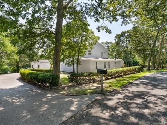 Sunnyside Dr, Sound Beach, Home For Sale