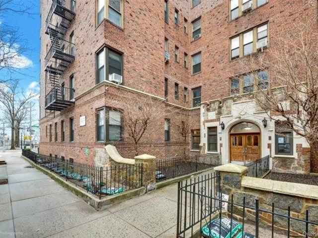 Sunnyside NY 11104 101800554