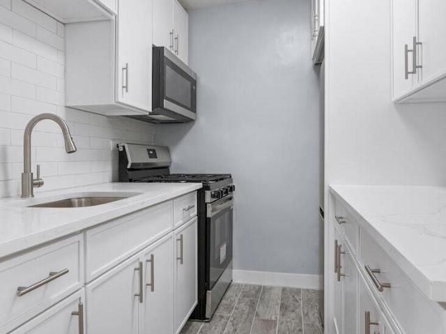 Sunnyside NY 98818552