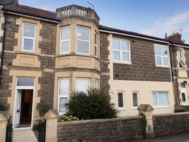 Sunnyside Road, Weston Super Mare. 1 bed apartment to rent £1,000 pcm £231 pw