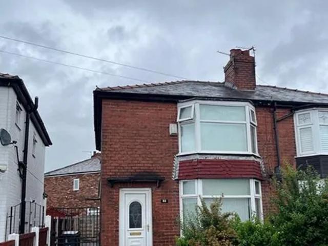 Sunnyside Road, Droylsden, M43 7GE, United Kingdom | 3 bed duplex for rent #168165600 | Rentberry