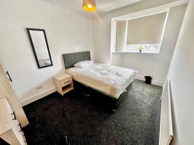 Sunnyside Road, Poole BH12, Room to rent, £630 pcm | PrimeLocation