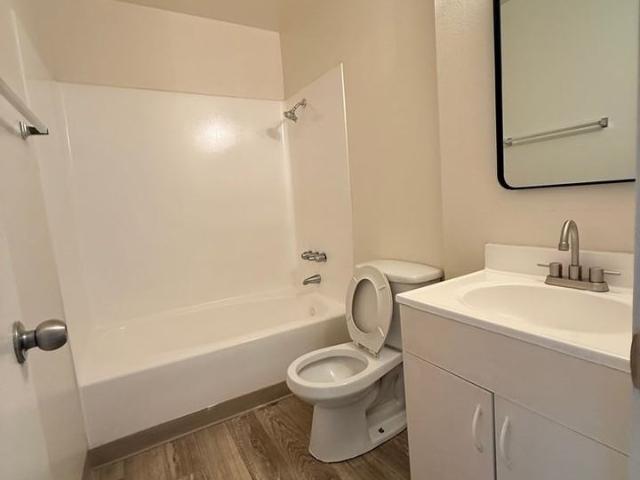 Sunnyside Village Apartments 2 Bedroom Apartment for Rent at 4810 Sunnyside Rd Se, Salem, OR 97302 Morningside