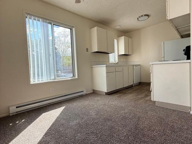 Sunnyside Village Apartments 2 Bedroom Apartment for Rent at 4810 Sunnyside Rd Se, Salem, OR 97302 Morningside