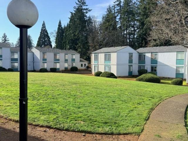 Sunnyside Village Apartments 3 Bedroom Apartment for Rent at 4810 Sunnyside Rd Se, Salem, OR 97302 Morningside