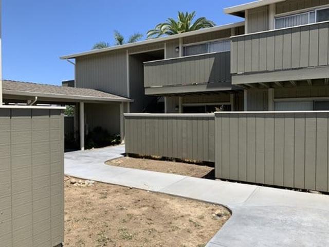 Sunnyvale Apartments 2 Bedrooms, 1 Bathroom