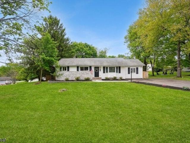 Sunnyview Ave W, Mansfield, Home For Sale