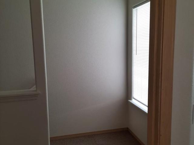 Sunnyview Manor 3 Bedroom Apartment for Rent at 3910 3930 Sunnyview Road Northeast, Salem, OR 97305 Northeast Salem