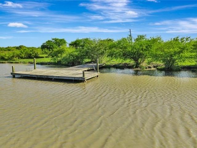 Sunray Rd, Victoria, TX 77905