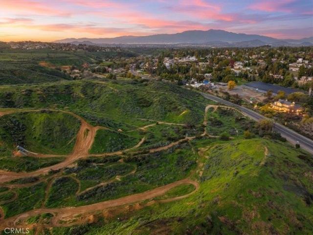 Sunrise Mesa Dr, Riverside, CA 92504