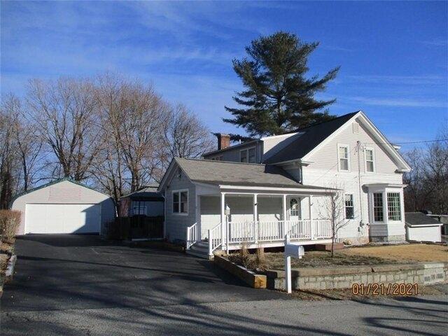Sunrise Ave, West Warwick, Home For Sale