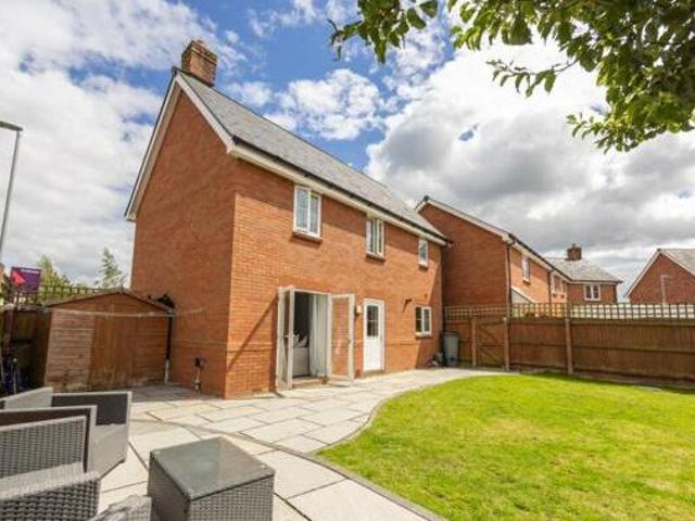 Sunrise Avenue, Bishops Cleeve, 3 Bedroom Detached