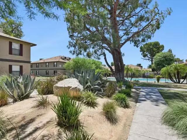 Sunrise Apartments 1201 40th St, Bakersfield, CA 93301
