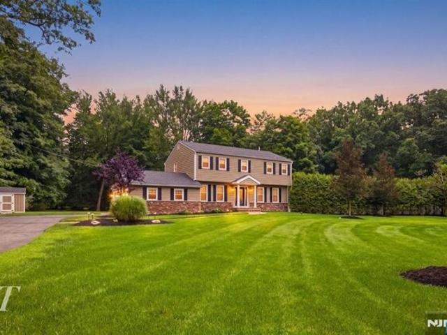 Sunrise Ln, Upper Saddle River, Home For Sale