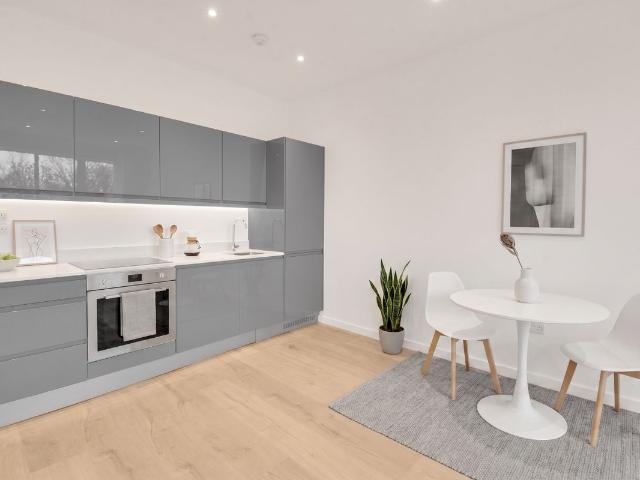 Sunrise Parkway, Milton Keynes MK14, 1 bed flat to rent, £1,125 pcm | PrimeLocation