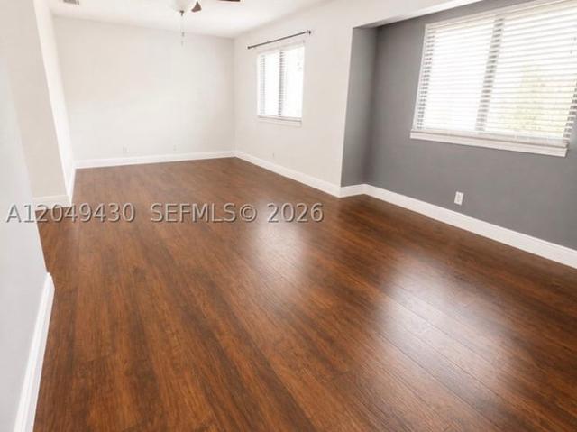 Sunrise Rent $1300 master room