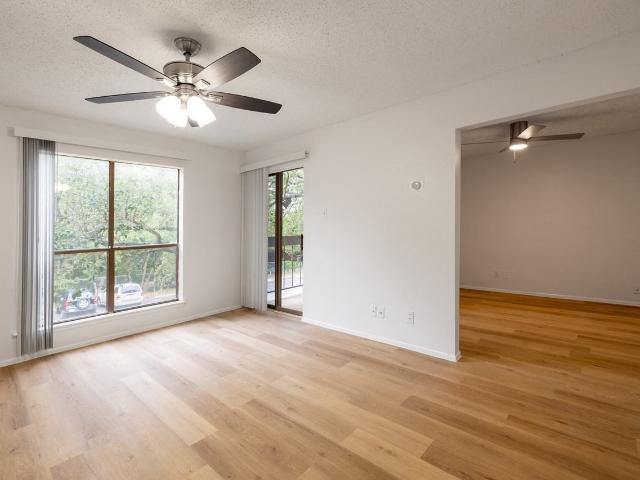 Sunset Canyon 1 Bedroom Apartment for Rent at 2170 Thousand Oaks Dr, San Antonio, TX 78232 Lorrence Creek