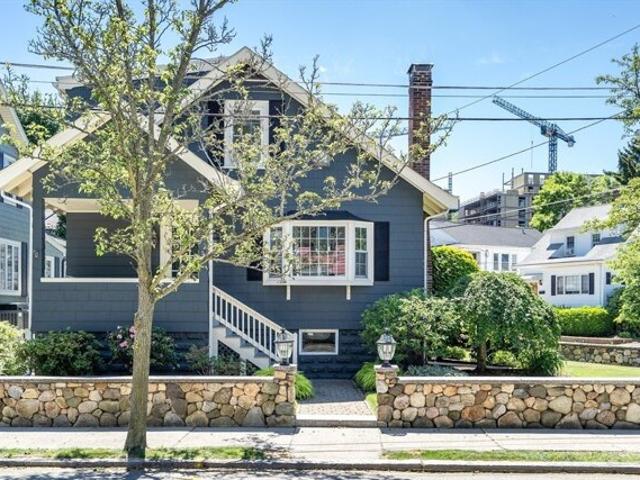 Sunset Ave, Medford, Home For Sale