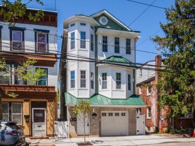 Sunset Ave, Newark, Home For Sale