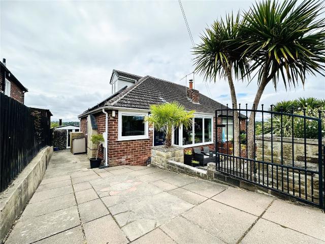 Sunset Avenue, Leeds, West Yorkshire LS6, 2 bed bungalow to rent, £1,395 pcm | PrimeLocation