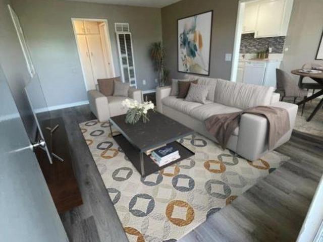 Sunset Bay III Apartment Community 1 Bedroom Apartment for Rent at 301 Avocado St, Costa Mesa, CA 92627 Central Costa Mesa