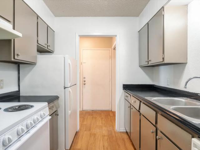 Sunset Grove Apartments 2 Bedroom Apartment for Rent at 2801 W Sunset Dr, Orange, TX 77630