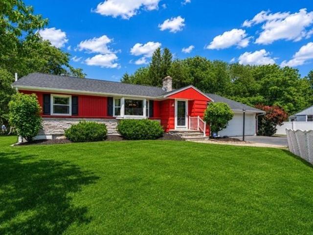 Sunset Dr, Easton, Home For Sale