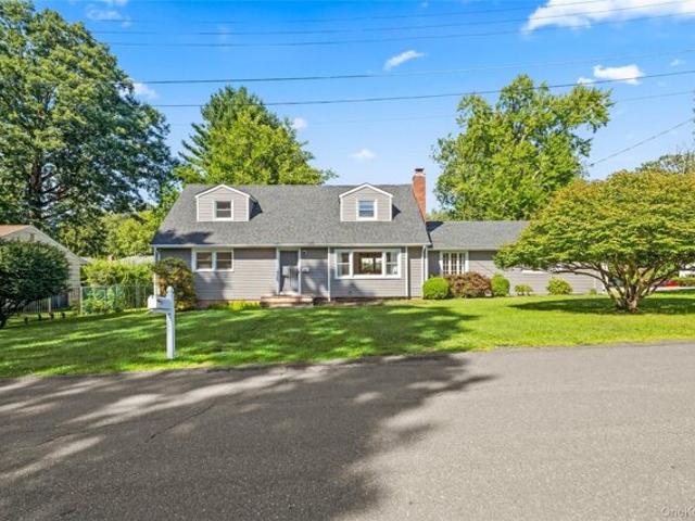 Sunset Dr, Suffern, Home For Sale