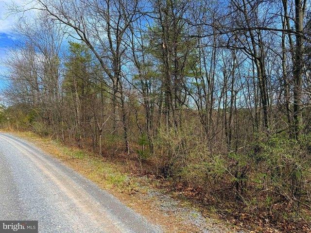 Sunset Dr, Three Springs, PA 17264