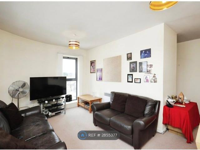Sunset House, Harrow HA3, 2 bed flat to rent, £2,000 pcm | PrimeLocation