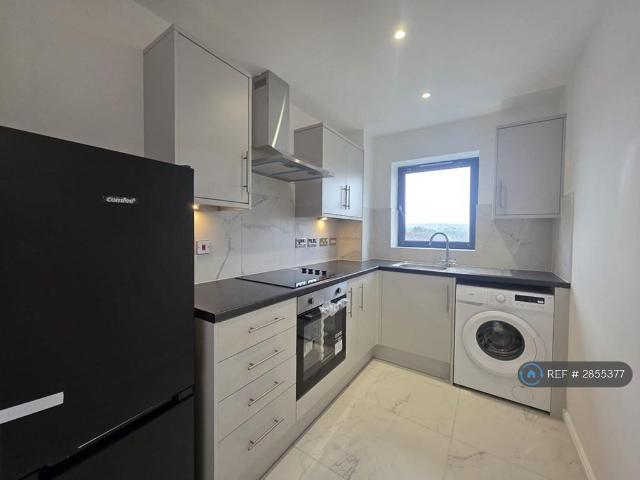 Sunset House, Harrow, HA3 2 bed flat to rent £2,000 pcm £462 pw