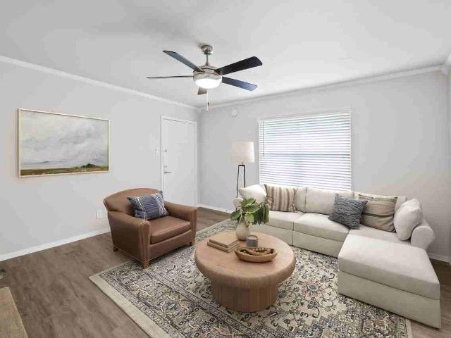 Sunset Heights 4 Bedroom Apartment for Rent at 8222 Gault Ln, San Antonio, TX 78209