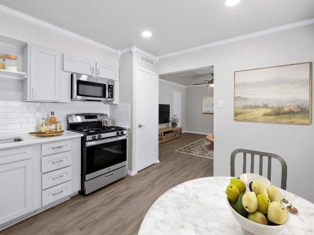 Sunset Heights 2 Bedroom Apartment for Rent at 8222 Gault Ln, San Antonio, TX 78209