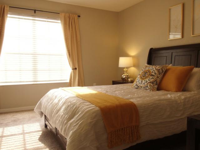 Sunset Lakes 2 Bedroom Apartment for Rent at 1545 Kennedy Blvd, Lakeland, FL 33810