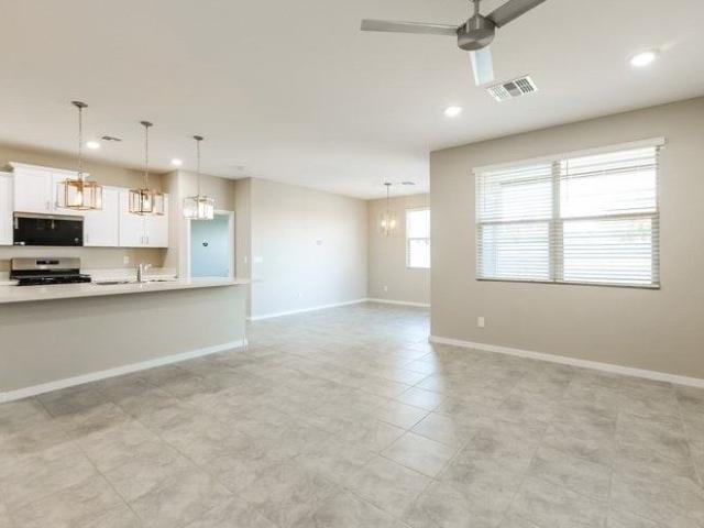 Sunset Point 4 Bedroom Apartment for Rent at 4418 S 69th Ave, Phoenix, AZ 85043