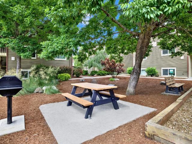 Sunset Park Apartments 2 Bedroom Apartment for Rent at 11202 2nd Ln Sw, Seattle, WA 98146