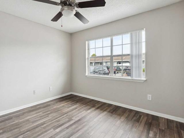 Sunset Place 2 Bedroom Apartment for Rent at 5953 Curry Ford Rd, Orlando, FL 32822 Engelwood Park
