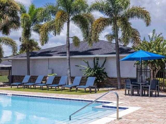 Sunset Place Studio Apartment for Rent at 5953 Curry Ford Rd, Orlando, FL 32822 Engelwood Park