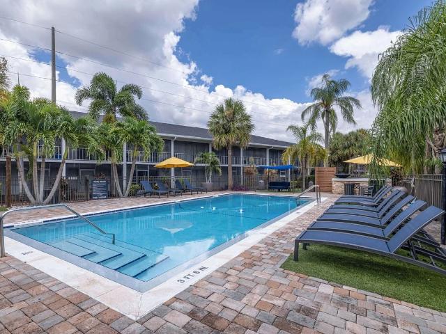 Sunset Place Studio Apartment for Rent at 5953 Curry Ford Rd, Orlando, FL 32822 Engelwood Park