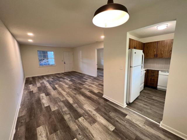 Sunset Rock Apartments 1 Bedroom Apartment for Rent at 2845 Dayton Blvd, Chattanooga, TN 37415