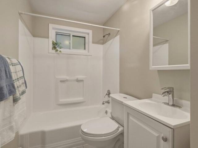 Sunset Rd, Dracut, Home For Sale